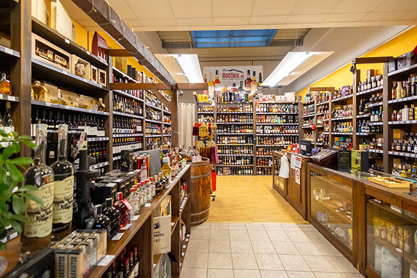 BOTTLES – predajňa alkoholických nápojov | OC Danubia