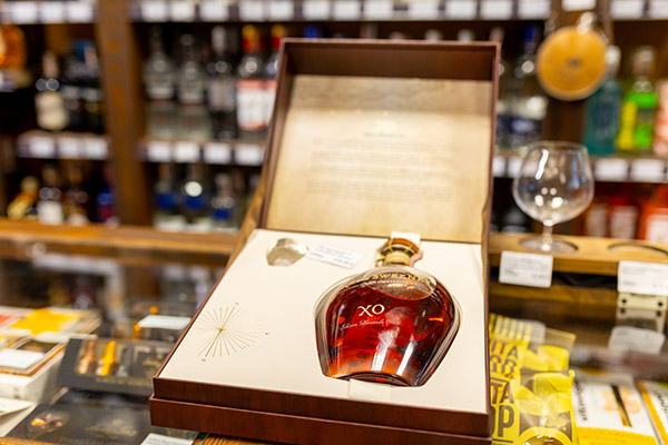 BOTTLES – predajňa alkoholických nápojov | OC Danubia